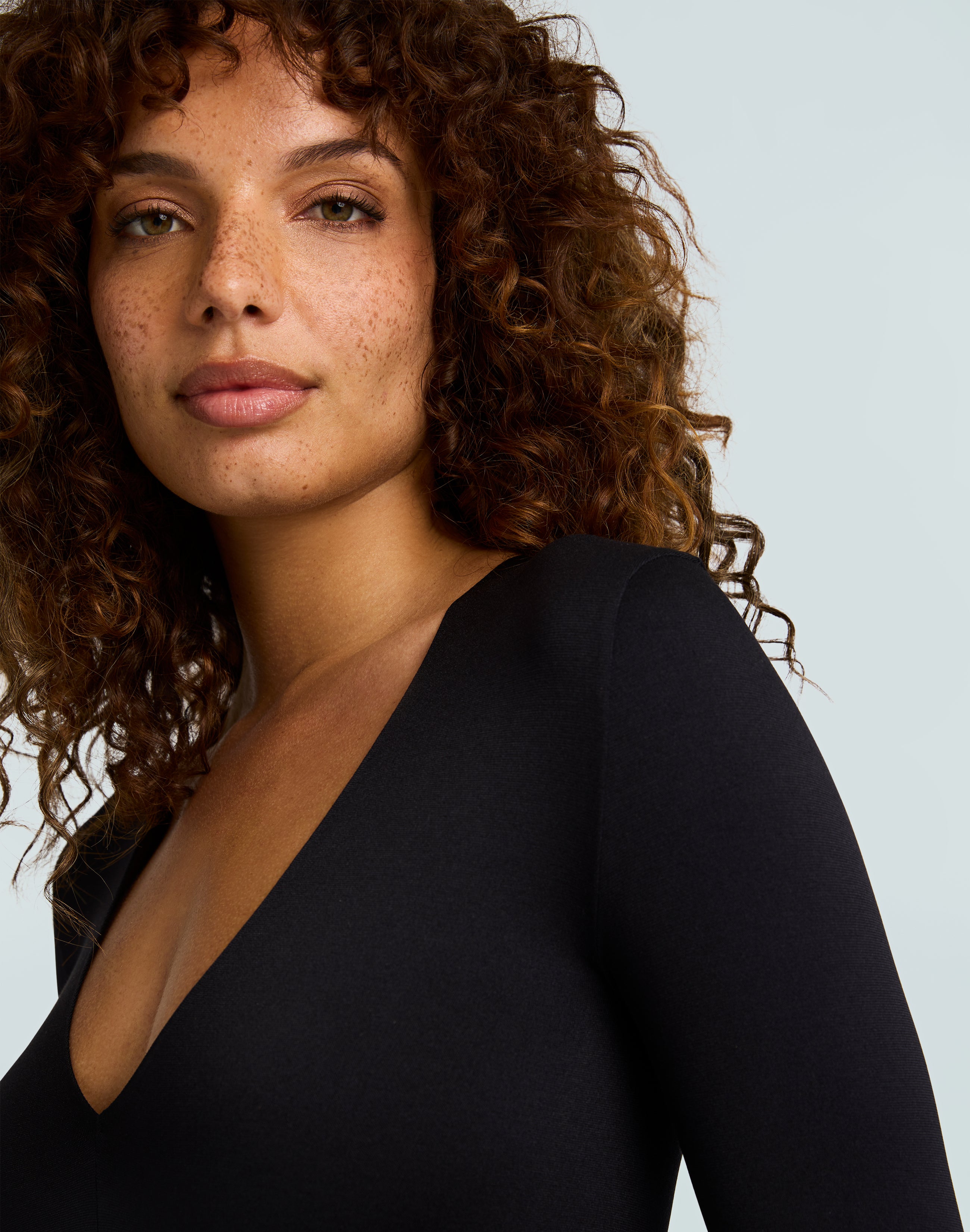 Prima Ballet Deep V Bodysuit | Commando®